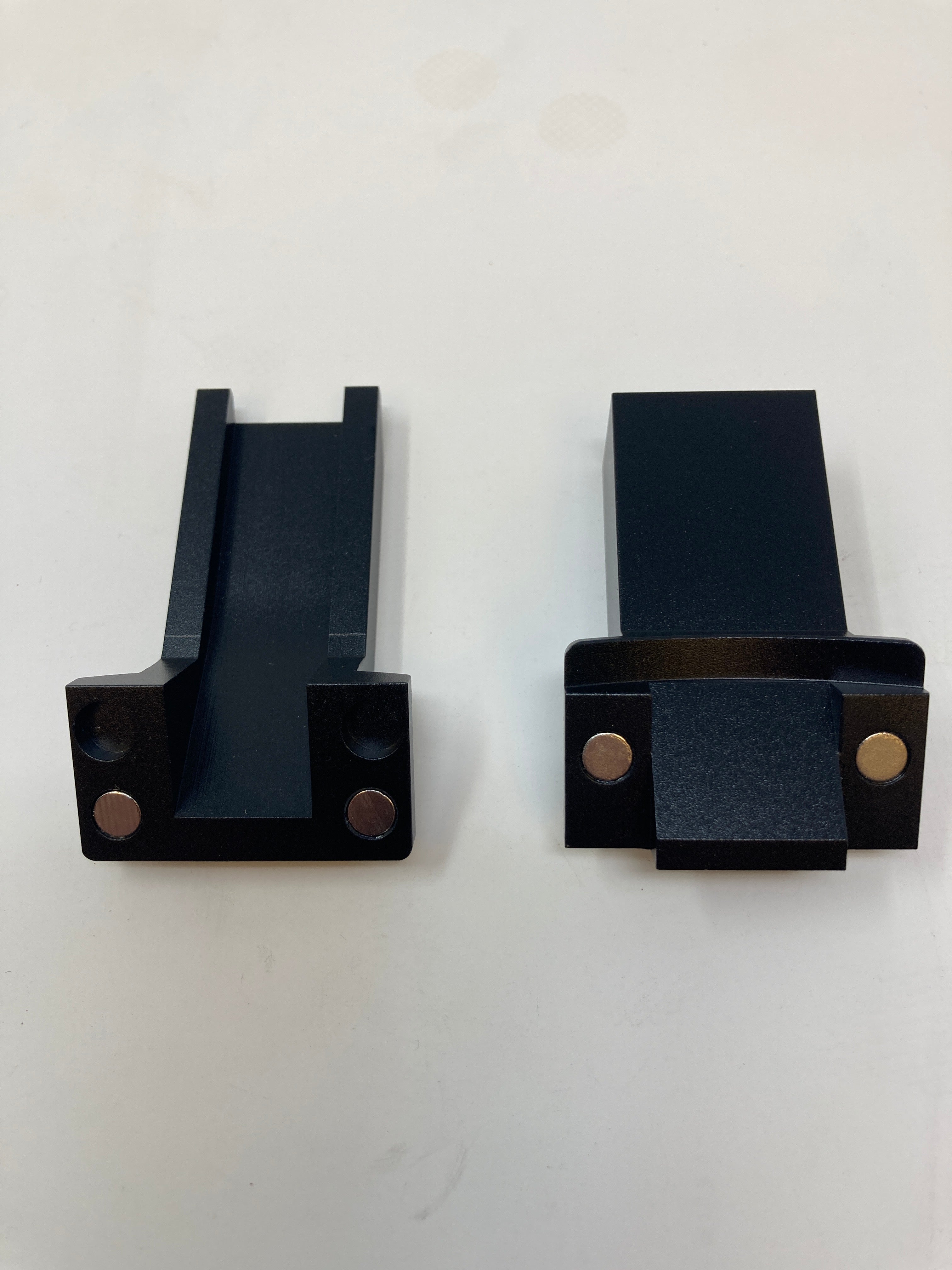 DF64V Black Magnetic Chute – Turin Grinders